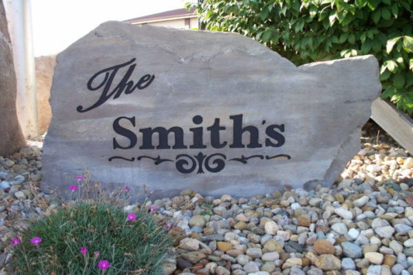 31 Best Garden Rocks & Tips on Choosing Rocks for Gardens