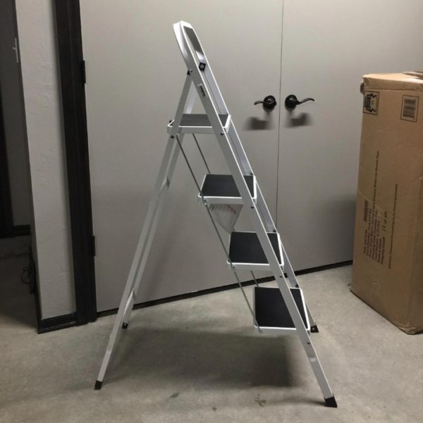11 Best Step Ladders for Safe and Easy Use in 2022